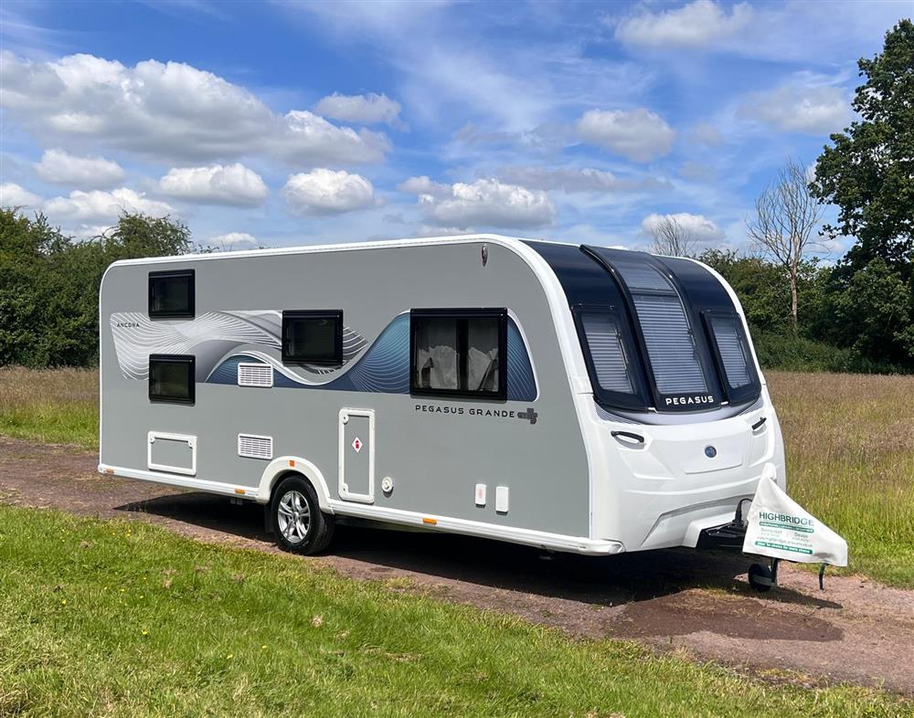 Bailey Pegasus Grande GT75 Ancona - Southfork Caravan Park - SuperUser ...